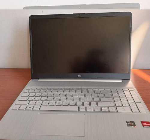 Ноутбук HP Laptop 15s-eq2119ur серебристый