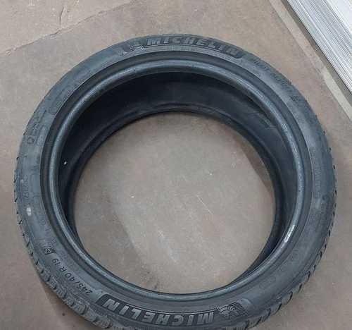 Michelin Alpin A5 245/40 R19