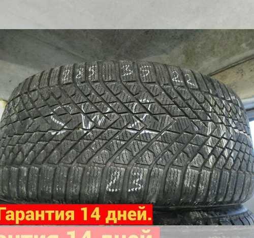 Pirelli Scorpion Winter 2 285/35 R22