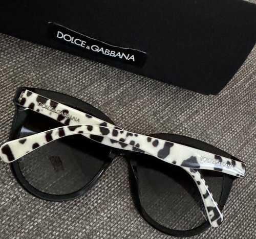 Солнцезащитные очки Dolce Gabbana