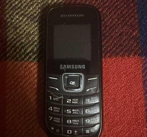 Samsung GT-E1200