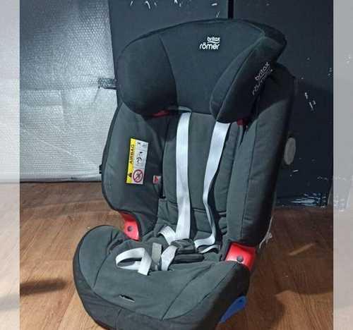 Автомобильное кресло britax romer