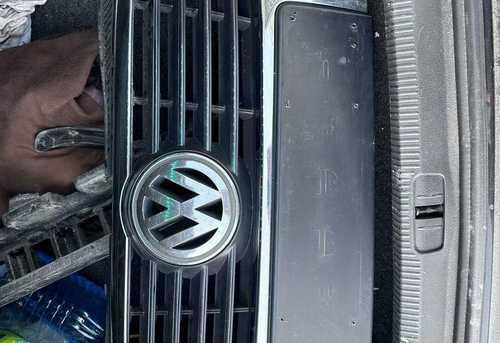 Решетка радиатора passat b6