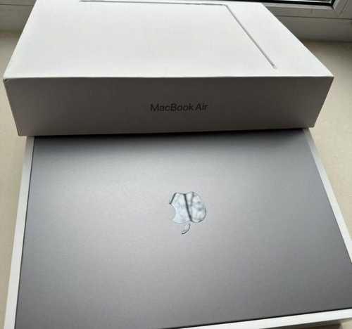 Apple MacBook Air 13.6 2022 M2 mlxw3x/a a2681