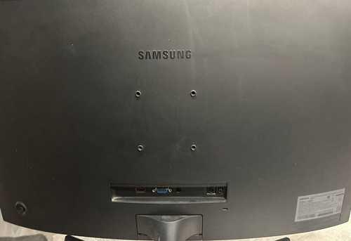 Монитор Samsung CR50 LC27R500fhixci
