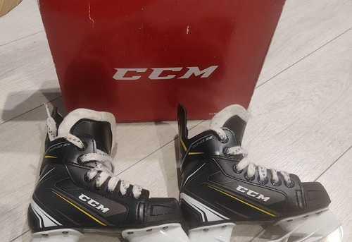 Хоккейные коньки CCM 27р