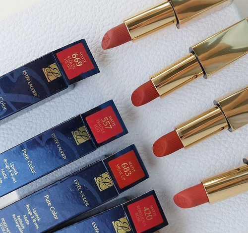 Помада Estee Lauder матовая