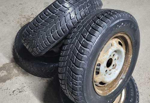 Колеса зимние Nordman, Nokian 175 70 R13 4шт