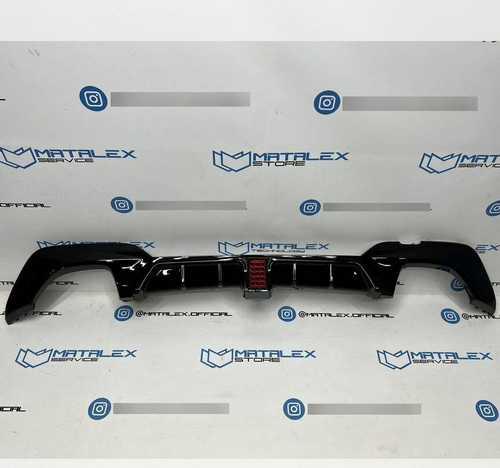 Диффузор BMW G20 со стоп сигналом 2х2 м стиль