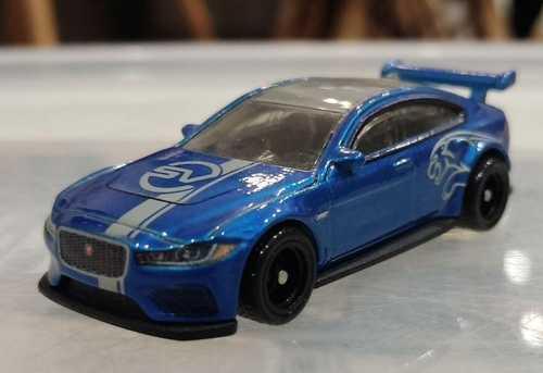 Hot Wheels Jaguar XE SV Project 8 распак