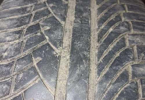 Michelin Latitude Diamaris 215/65 R16