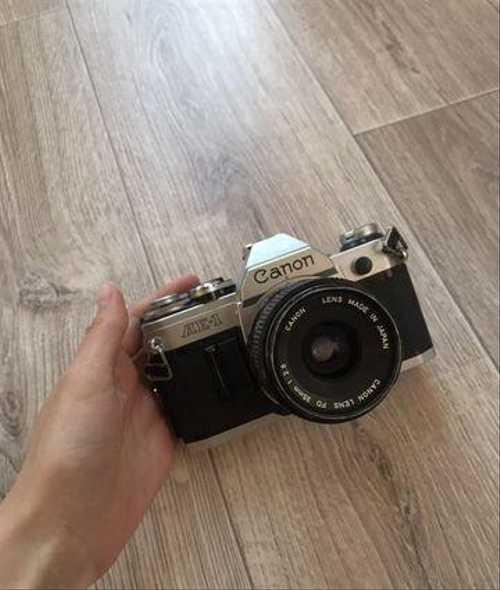 Плёночный фотоаппарат Canon AE-1