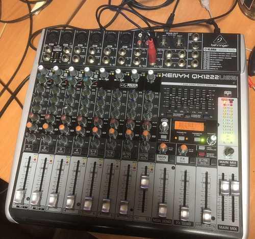 Микшерный пульт behringer xenyx QX1222USB