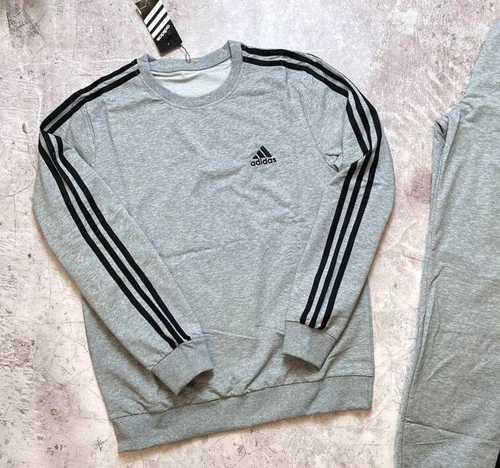 Спортивные костюмы Adidas