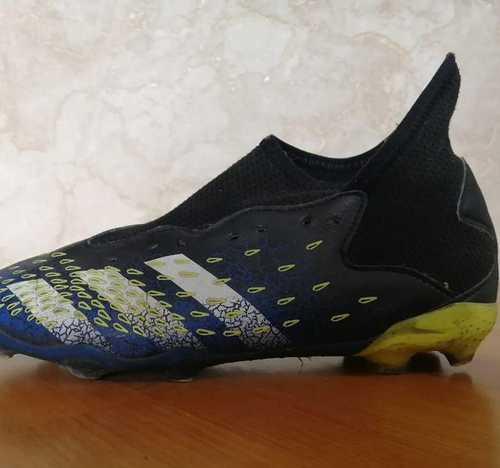 Бутсы adidas predator 37 размер