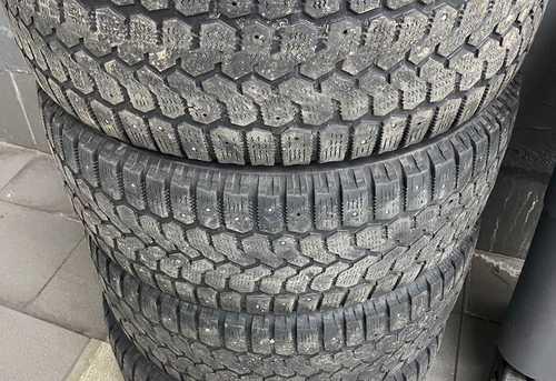 Yokohama 104ZR 215/65 R16 19B