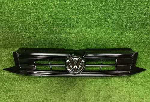 Решетка в бампер Volkswagen Polo 5 рест. 2019
