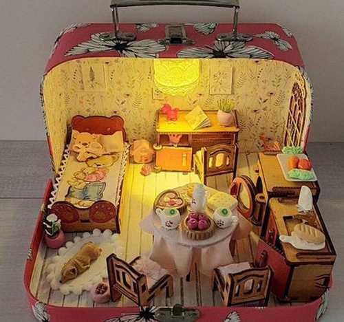 Кукольный домик- чемодан с мебелью, дом кукол лол