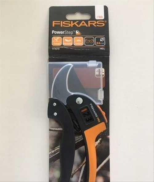Секатор fiskars