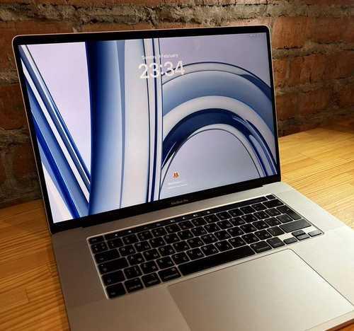 MacBook Pro 16” (2019 Late) i9 16GB 1TB