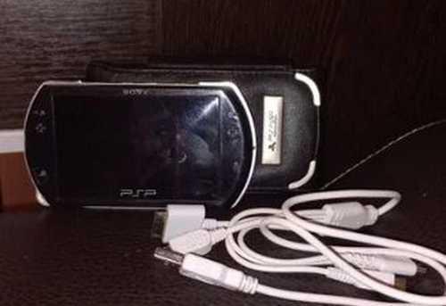 PSP GO черная + чехол