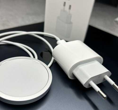 Комплект беспроводной зарядки MagSafe Apple