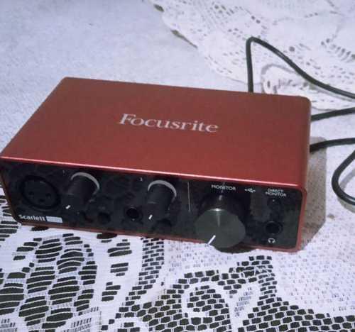 Звуковая карта Focusrite Scarlett solo 3rd gen