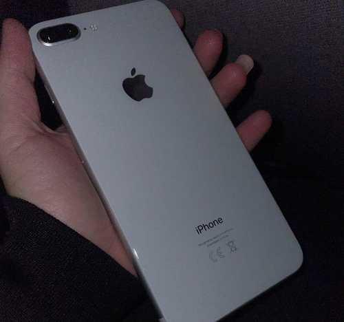 iPhone 8 Plus, 64 ГБ