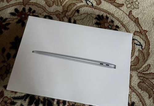 Macbook air with apple m1 chip 13-inch