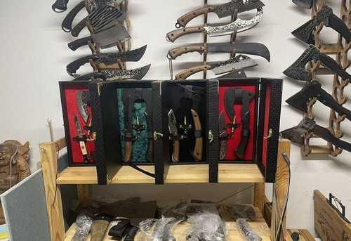 Кованые топоры для дров и охоты и нож в наборах