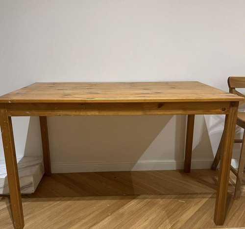 Стол IKEA