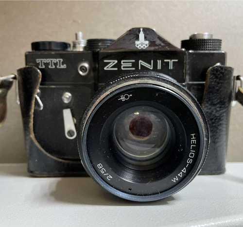 Пленочный фотоаппарат Zenit TTL, Zenit E, Vilia