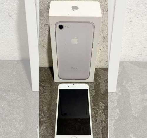 iPhone 7, 128 ГБ