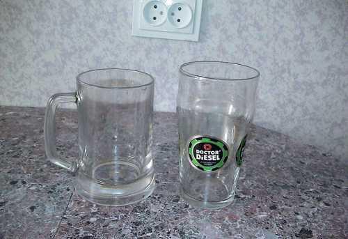 Два стакана из стекла