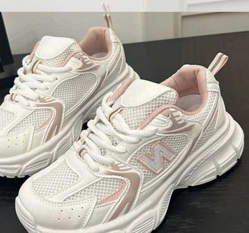 Кроссовки женские new balance