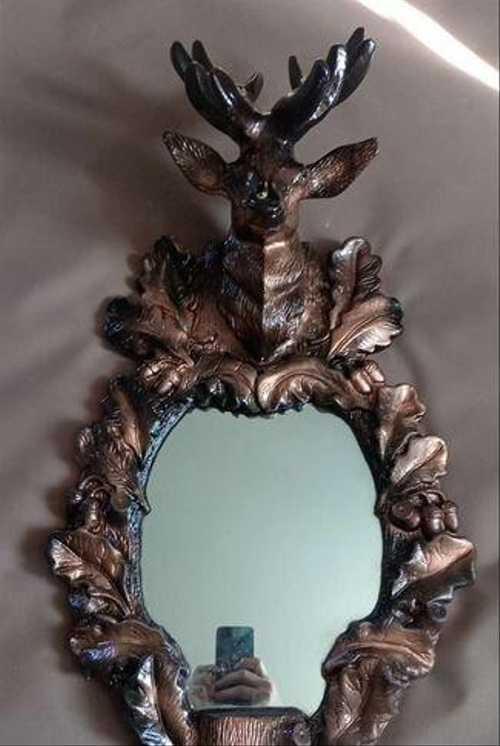 Винтажное зеркало в виде оленя