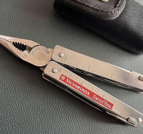 Мультитул victorinox swisstool