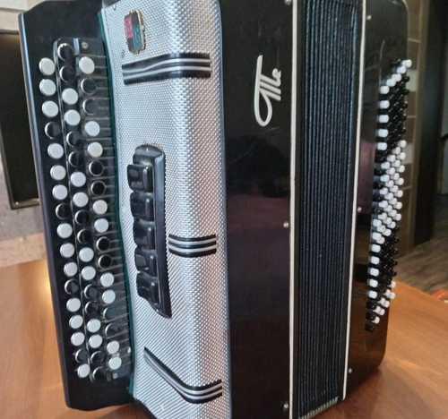 Баян