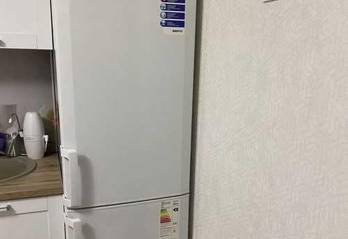 Холодильник бу требует ремонта