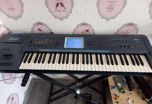 Korg Triton extreme 61