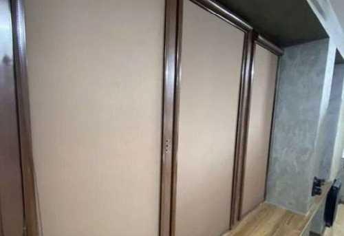 Рулонные шторы в коричневом коробе РКК-4210
