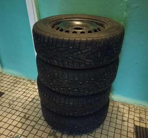 Nokian hakkapeliitta 7 195/65 R15