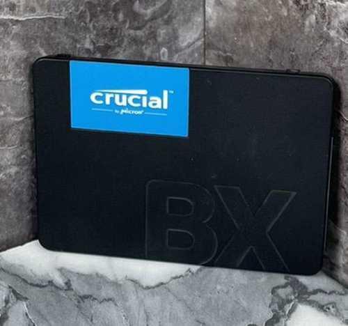 SSD диск Crucial 120gb