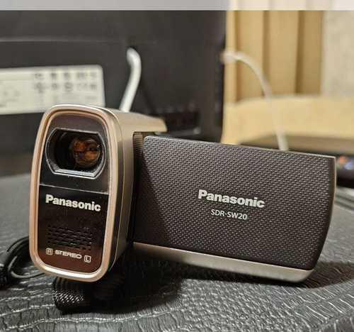 Видеокамера Panasonic sdr-sw20