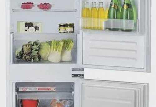 Встраиваемый холодильник Hotpoint-Ariston