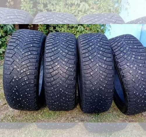 Michelin X-ICE NORTH 4 SUV ZP 255/55 R20