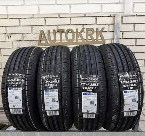 Royal Black Royal Mile 205/65 R15 94H