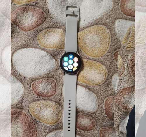 Смарт часы samsung galaxy watch 4