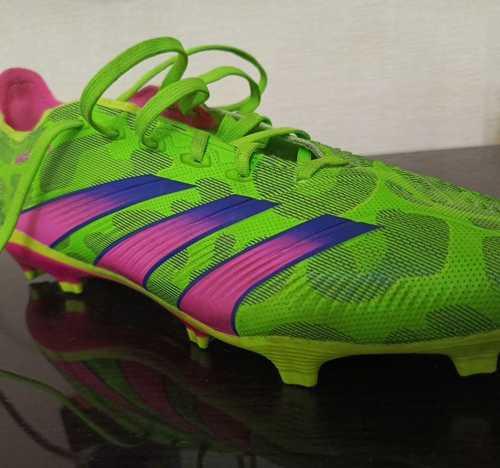 Бутсы adidas Predator