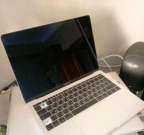 Apple macbook pro a1713